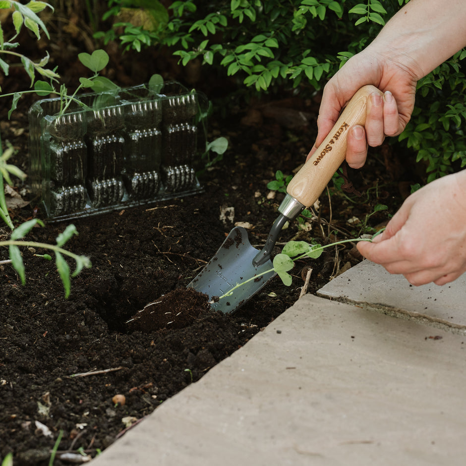 Garden Trowel Tools | Buy Garden Trowel Tools Online | Kent & Stowe