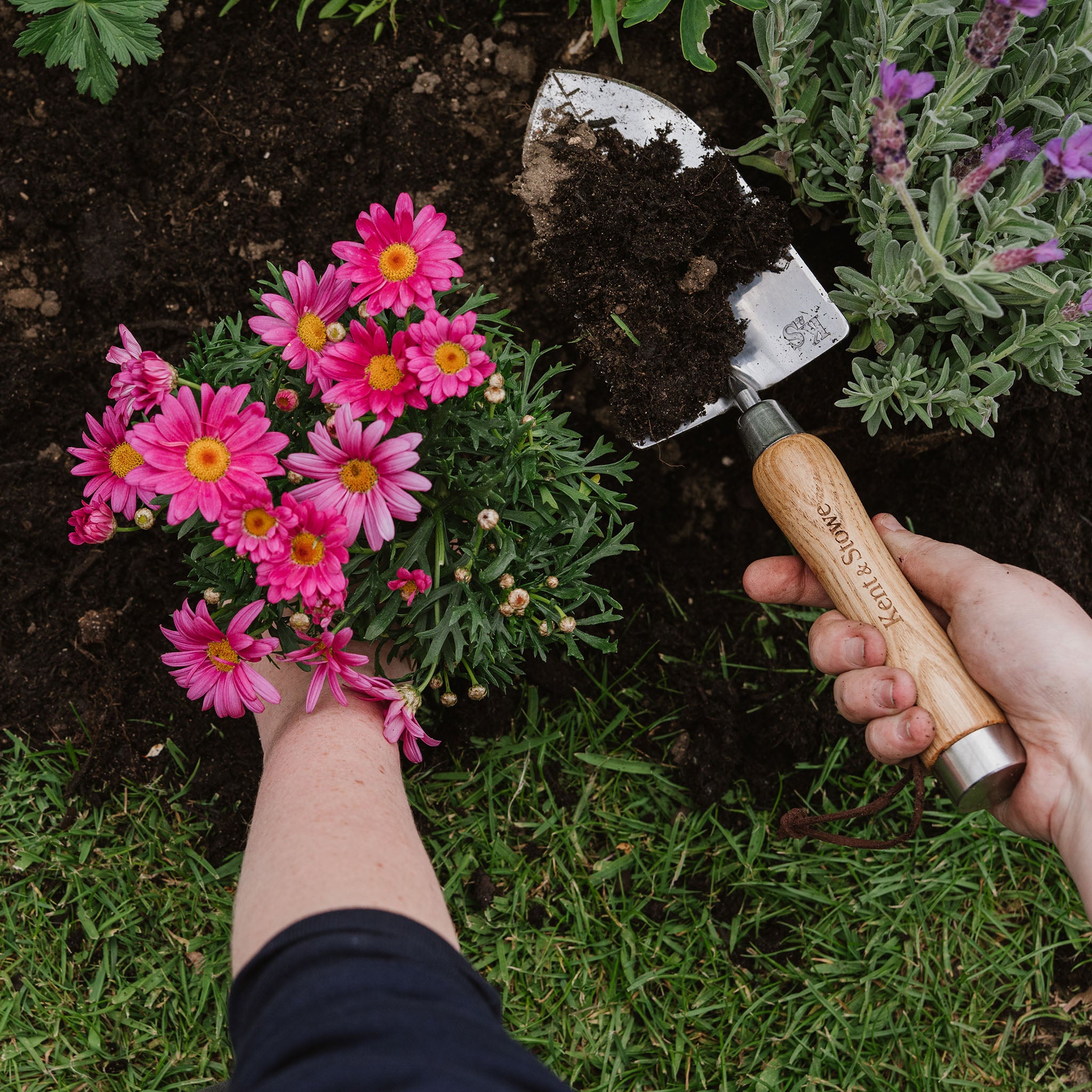 Garden Trowel Tools | Buy Garden Trowel Tools Online | Kent & Stowe