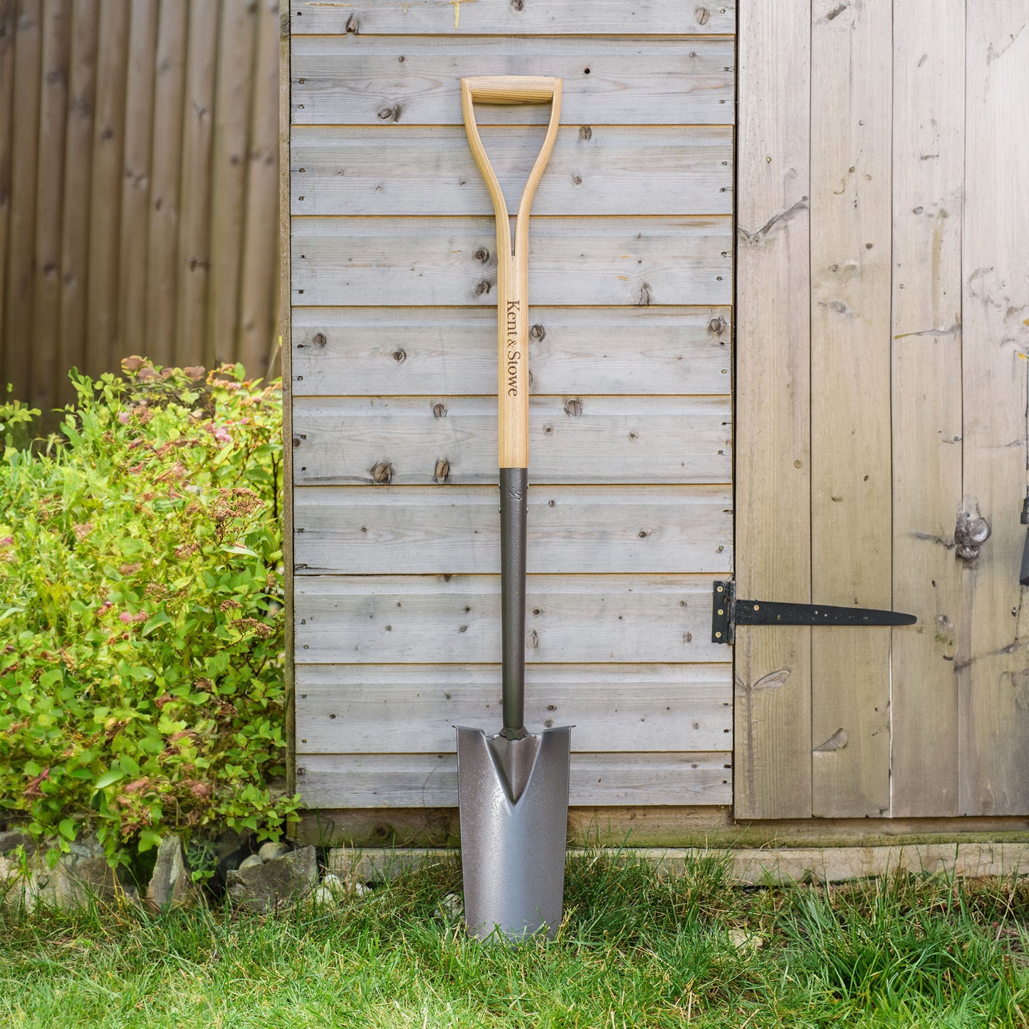 Kent & Stowe Planting Spade - Digging & Cultivating Tools
