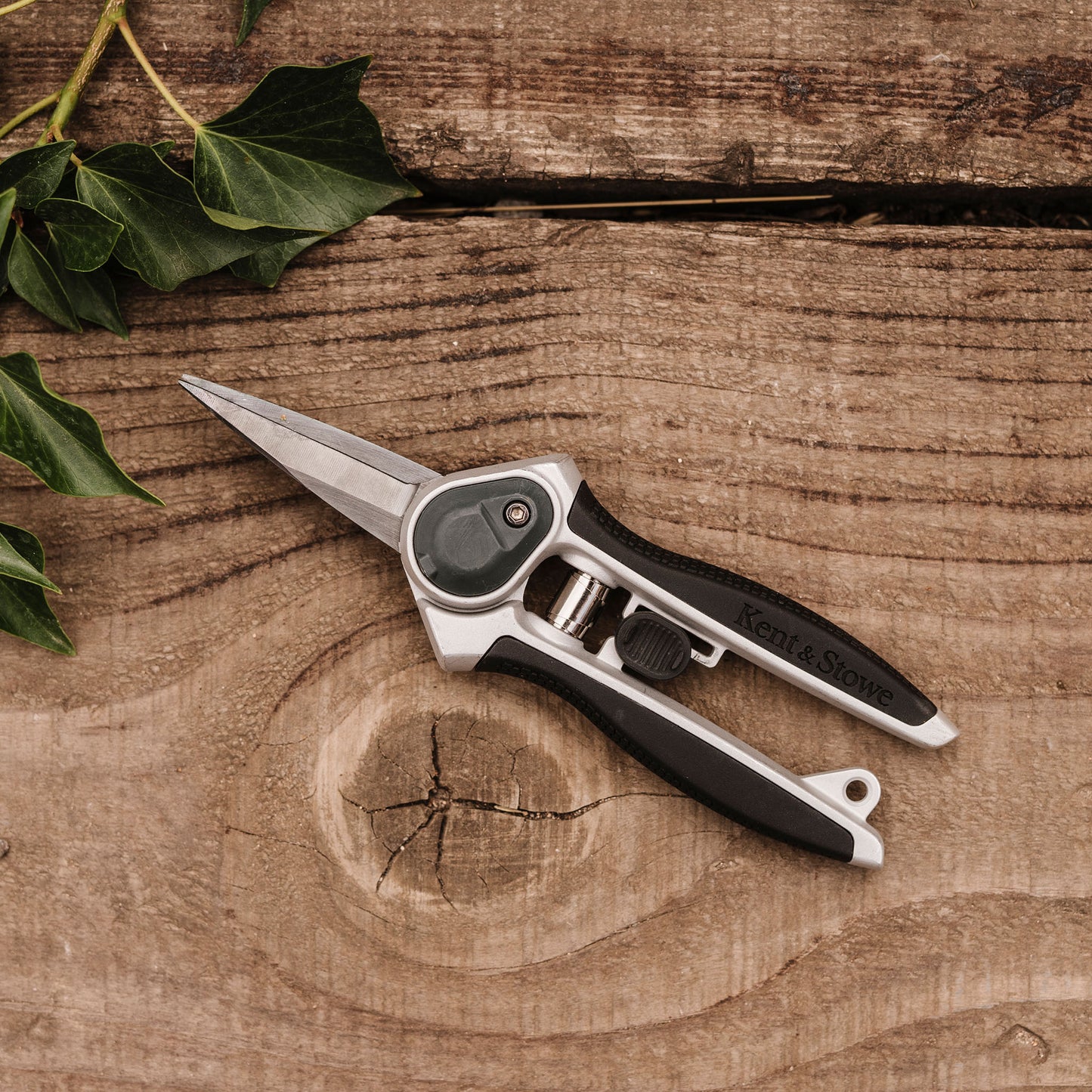 Kent & Stowe Eversharp Garden Snips - Cutting Tools