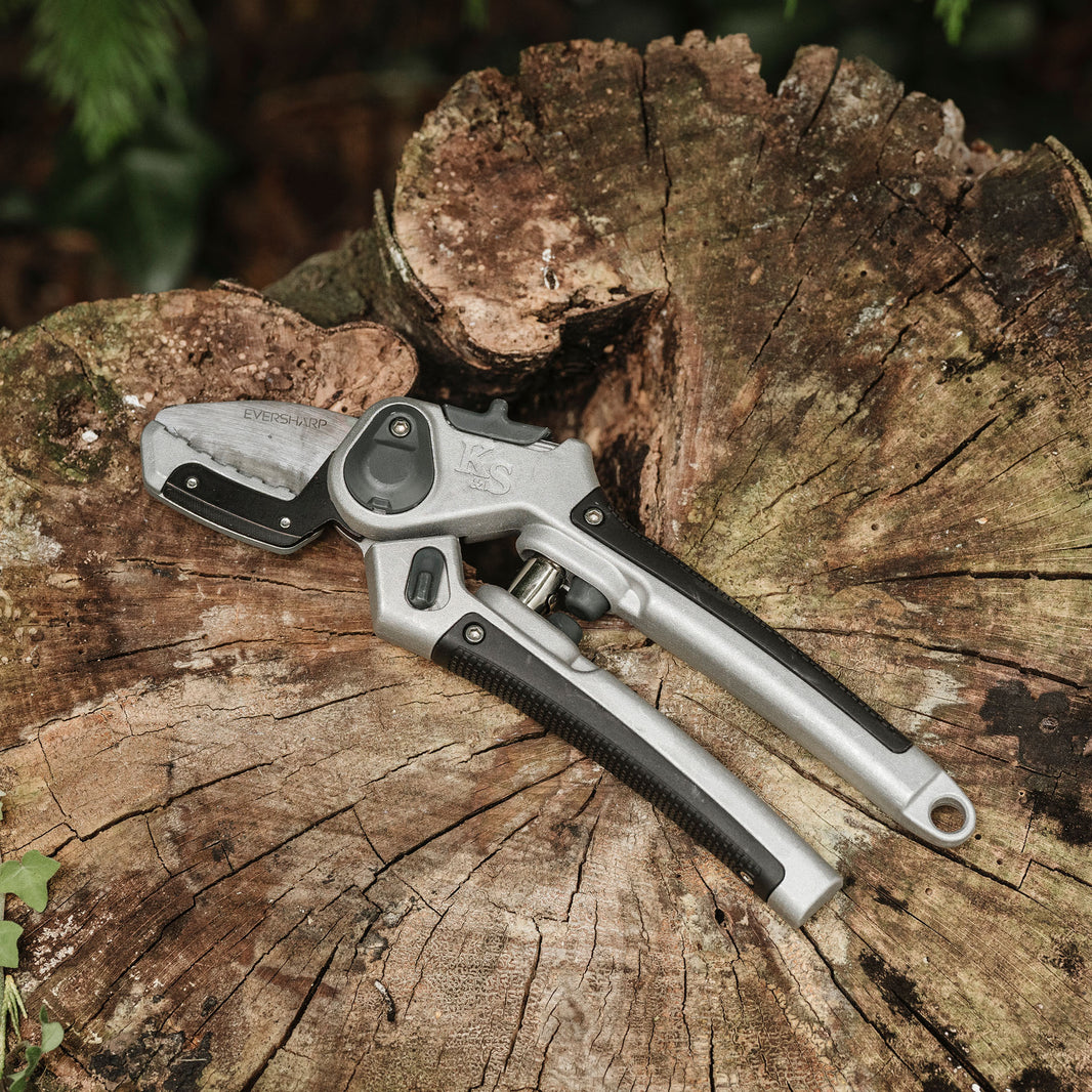 Garden Secateurs & Snips Cutting Tools | Buy Garden Secateurs & Snips ...