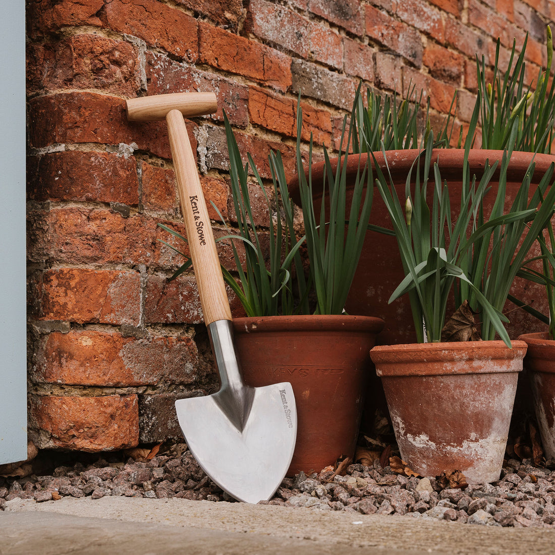 Kent & Stowe Perennial Spade - Digging & Cultivating Tools