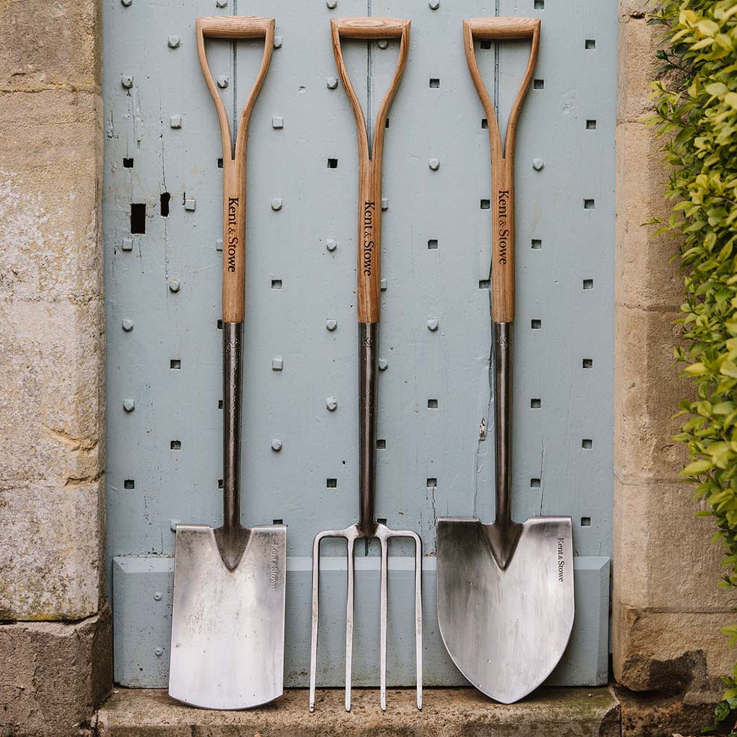 Kent & Stowe Pointed Spade - Digging & Cultivating Tools