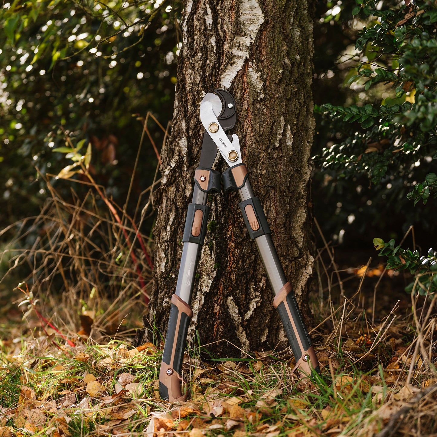 Kent & Stowe SureCut Extra Power Hard Wood Loppers - Cutting